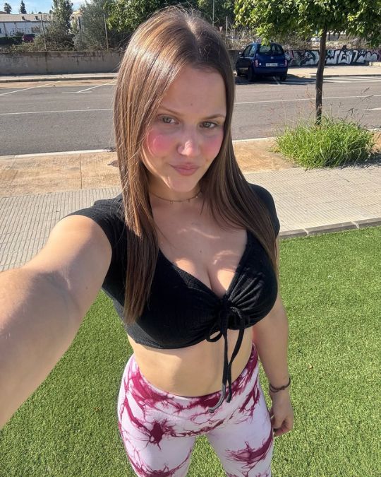 Reinas Digitales: Alba Alcaide 【2025】